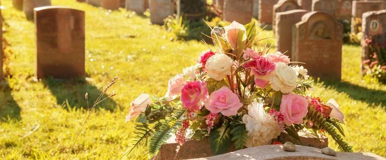 Le lexique complets des mots liés au cimetière et aux obsèques