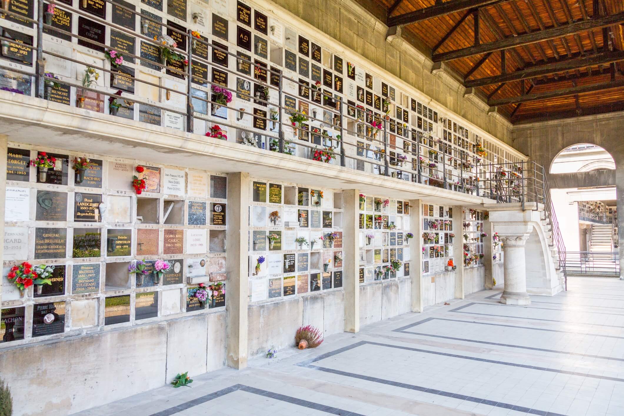 Qu'est-ce qu'un columbarium ? Définition et columbariums célèbres